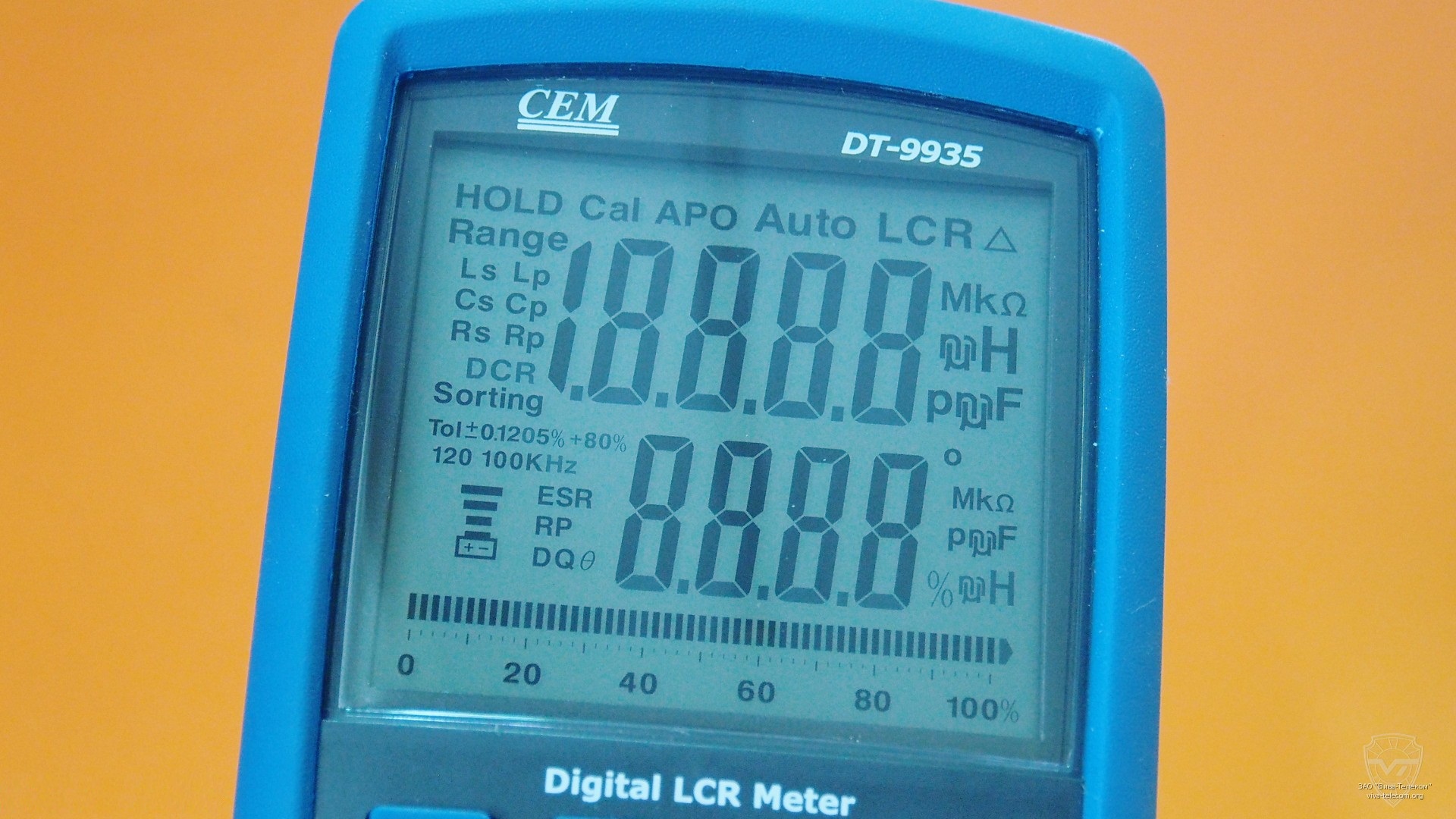دستگاه LCR سنج حرفه ای مدل CEM DT-9935